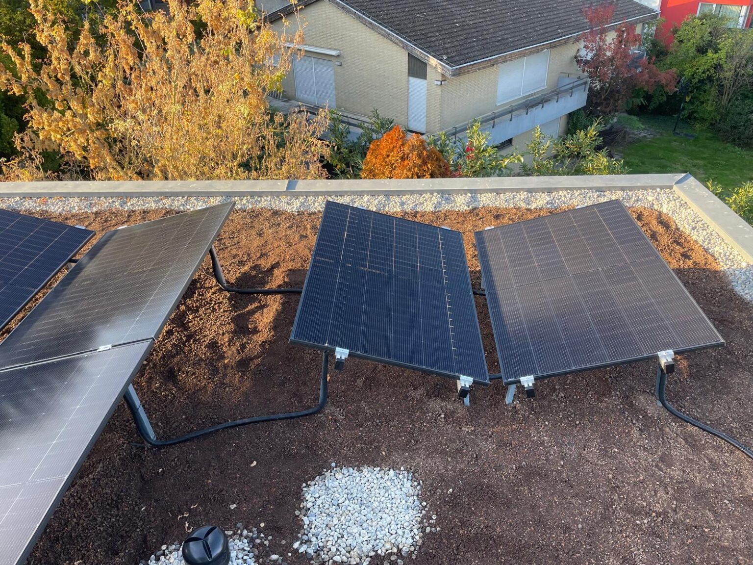 Photovoltaik-Verkabelung im Haus - Wie gelingt die perfekte ...