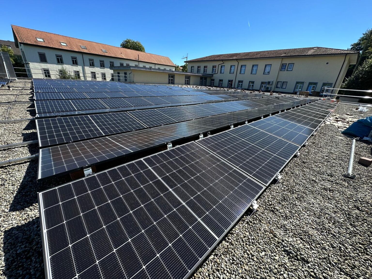 Was kostet eine 15 kWp PV-Anlage mit Speicher? ☀️